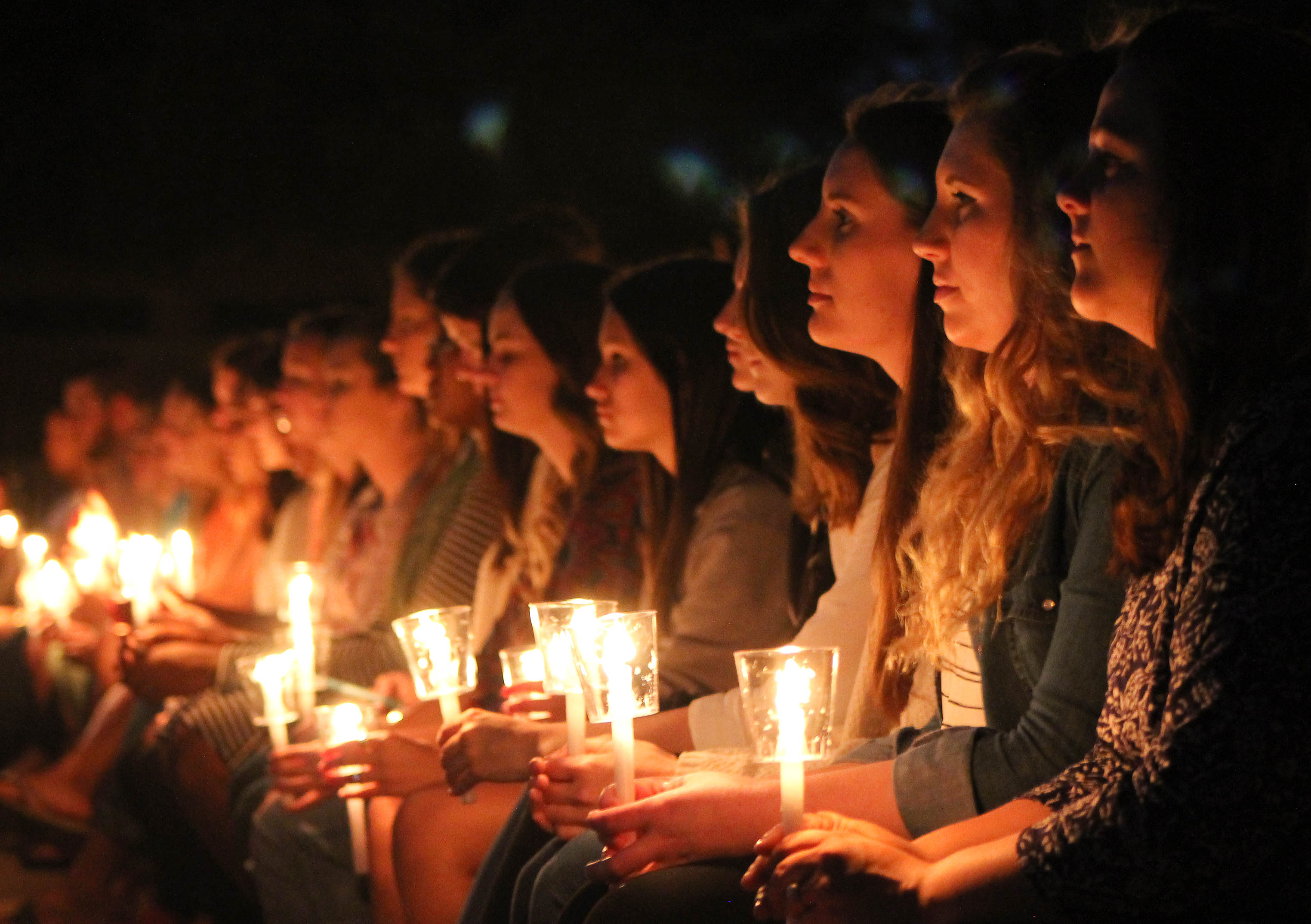 Candlelight send-off will give a farewell to seniors - The Optimist