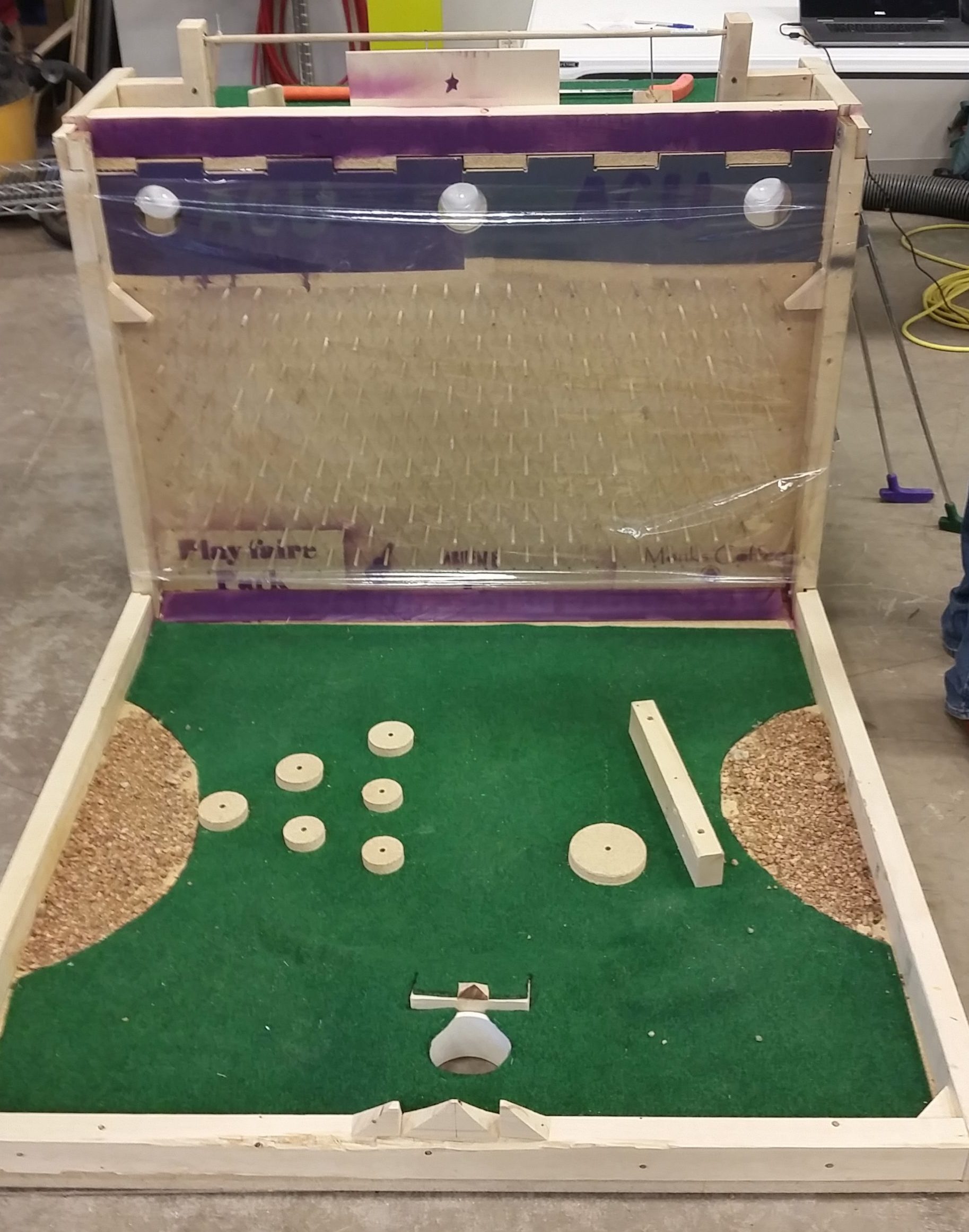 Engineering and Physics puts together golf course - The Optimist