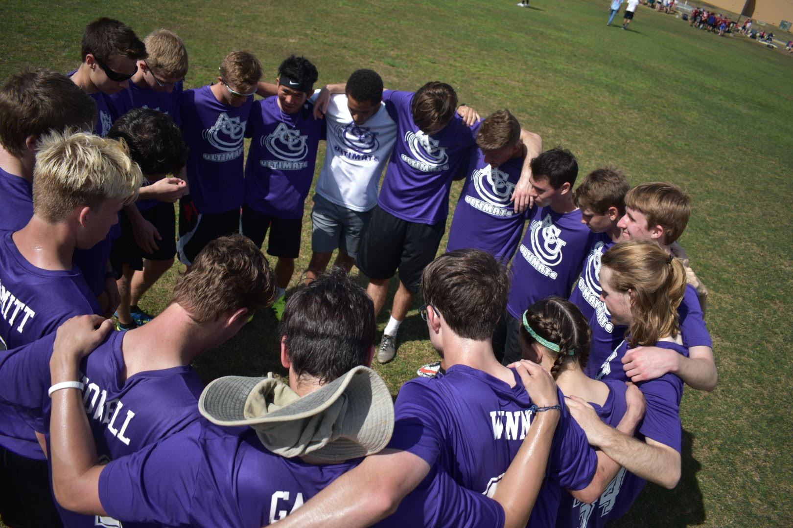 Ultimate frisbee team hosts tournament on football field - The Optimist