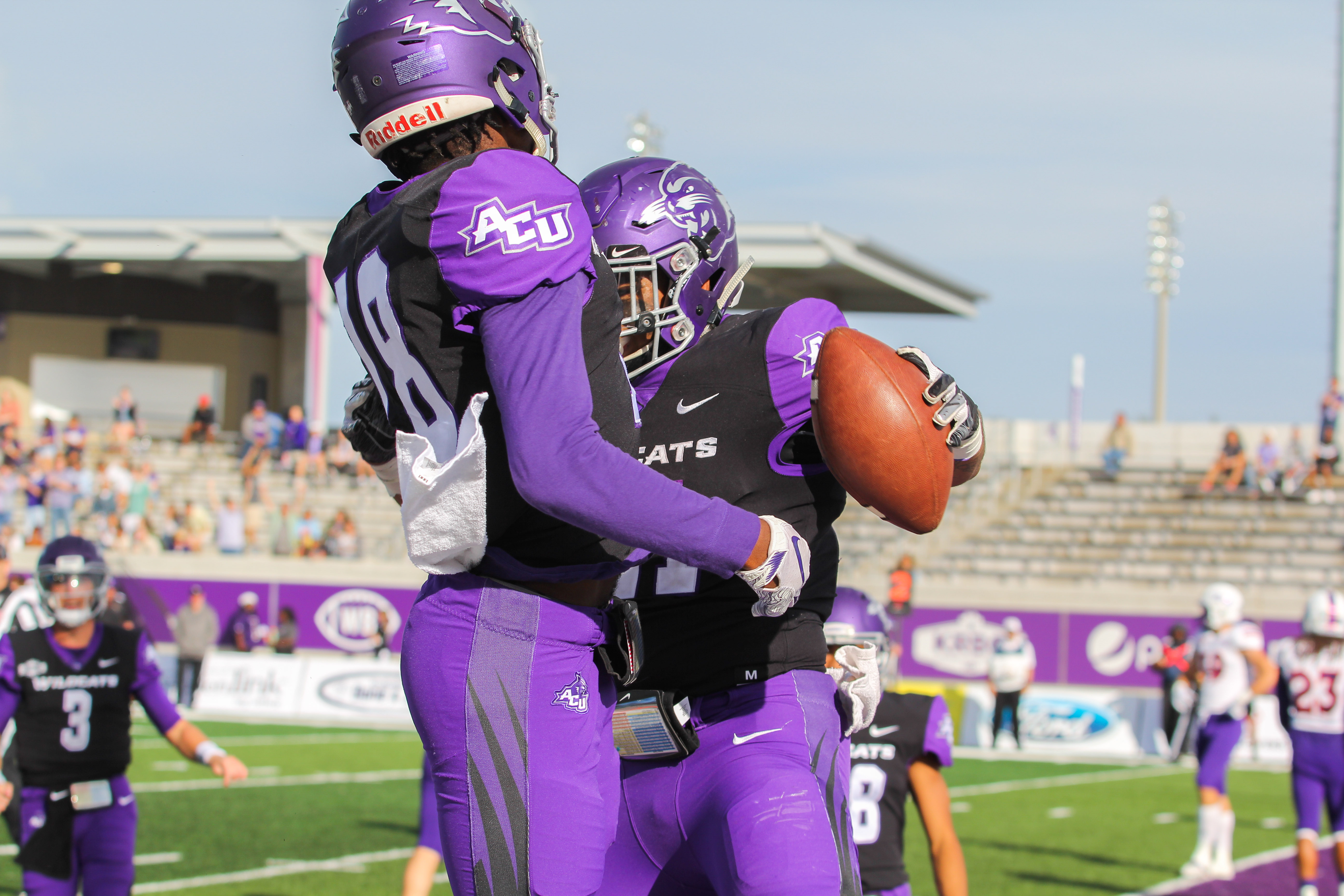 Gallery: Wildcats take fourth conference win against Demons - Optimist