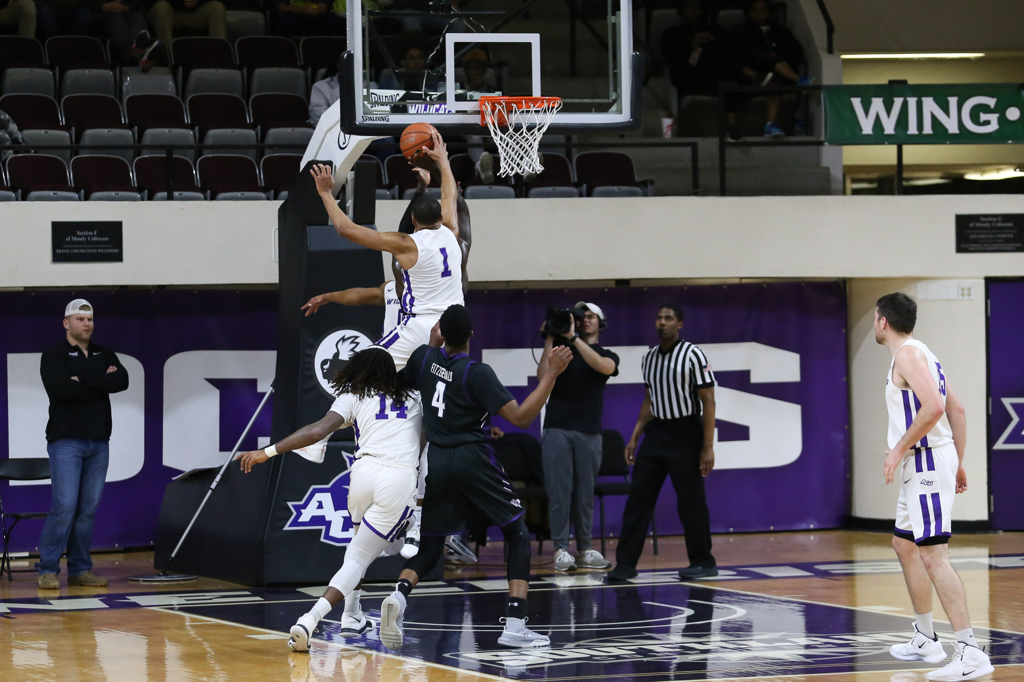 Wildcats axe Lumberjacks, take second seed after UNO loss - The Optimist