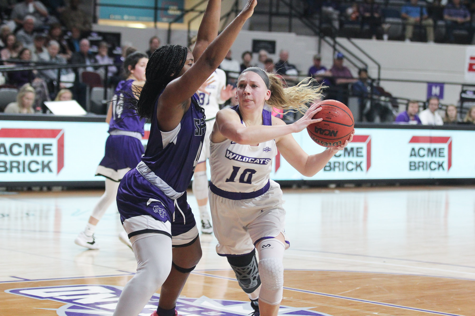 Gallery: Women's basketball moves past Stephen F. Austin - The Optimist