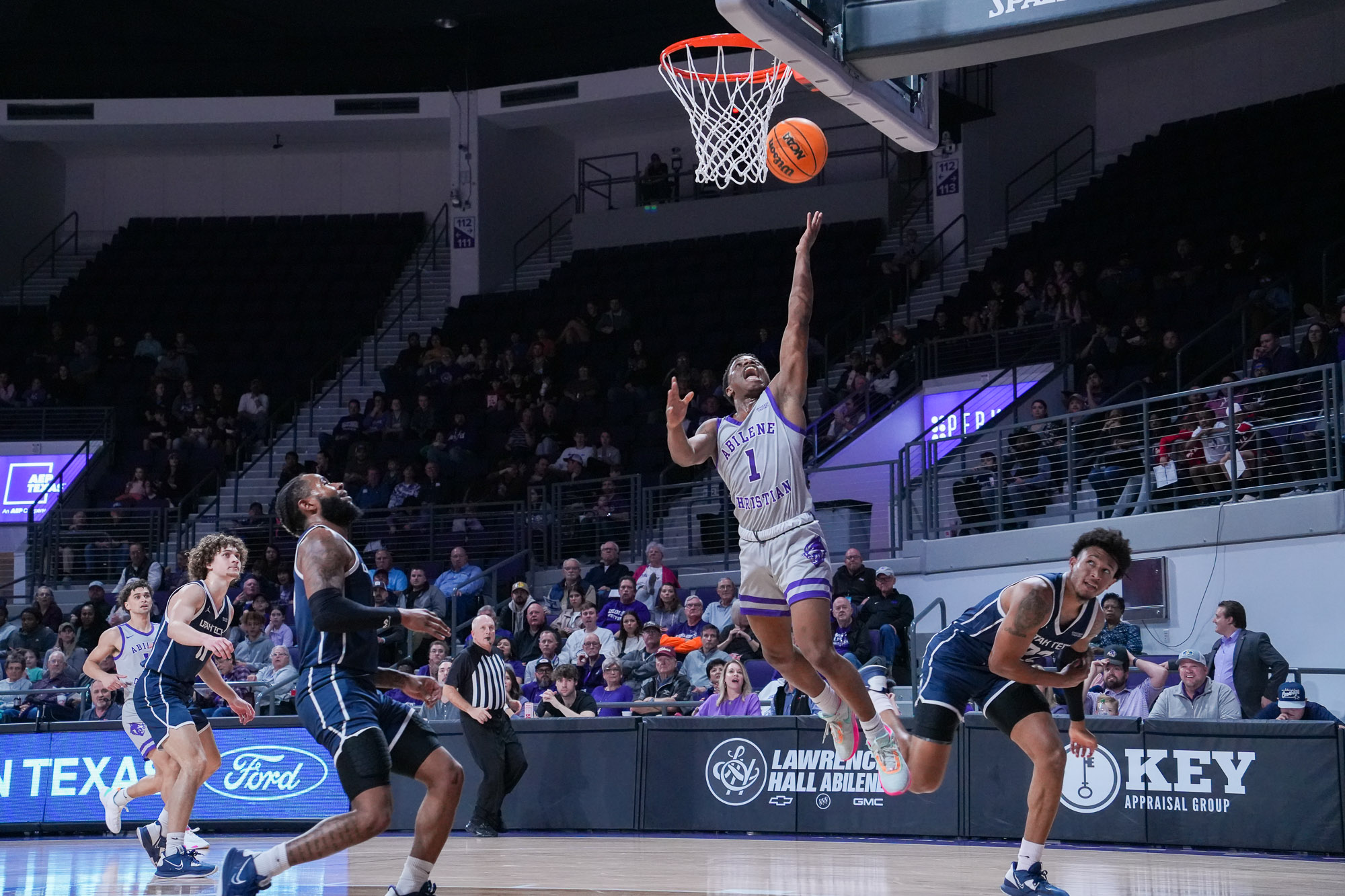 Gallery: Men's basketball swoops narrow victory against Utah Tech ...