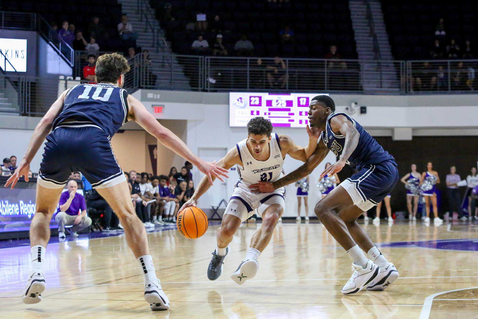Gallery: Men's Basketball breaks into WAC top 8 with victorious game ...