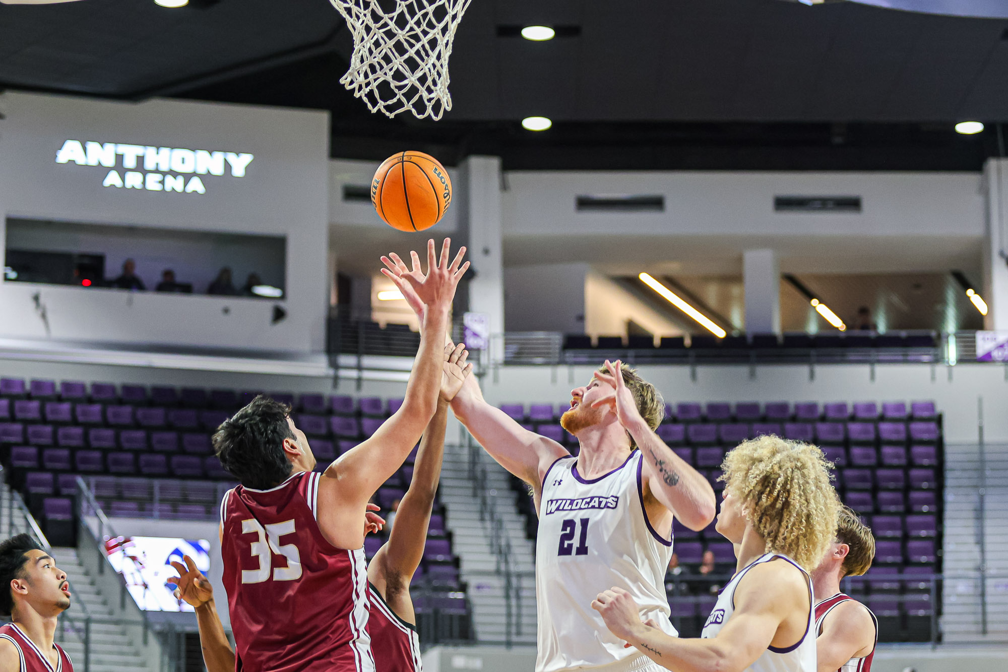 Gallery: Men’s basketball moves to 3–0 with win over Southwestern ...