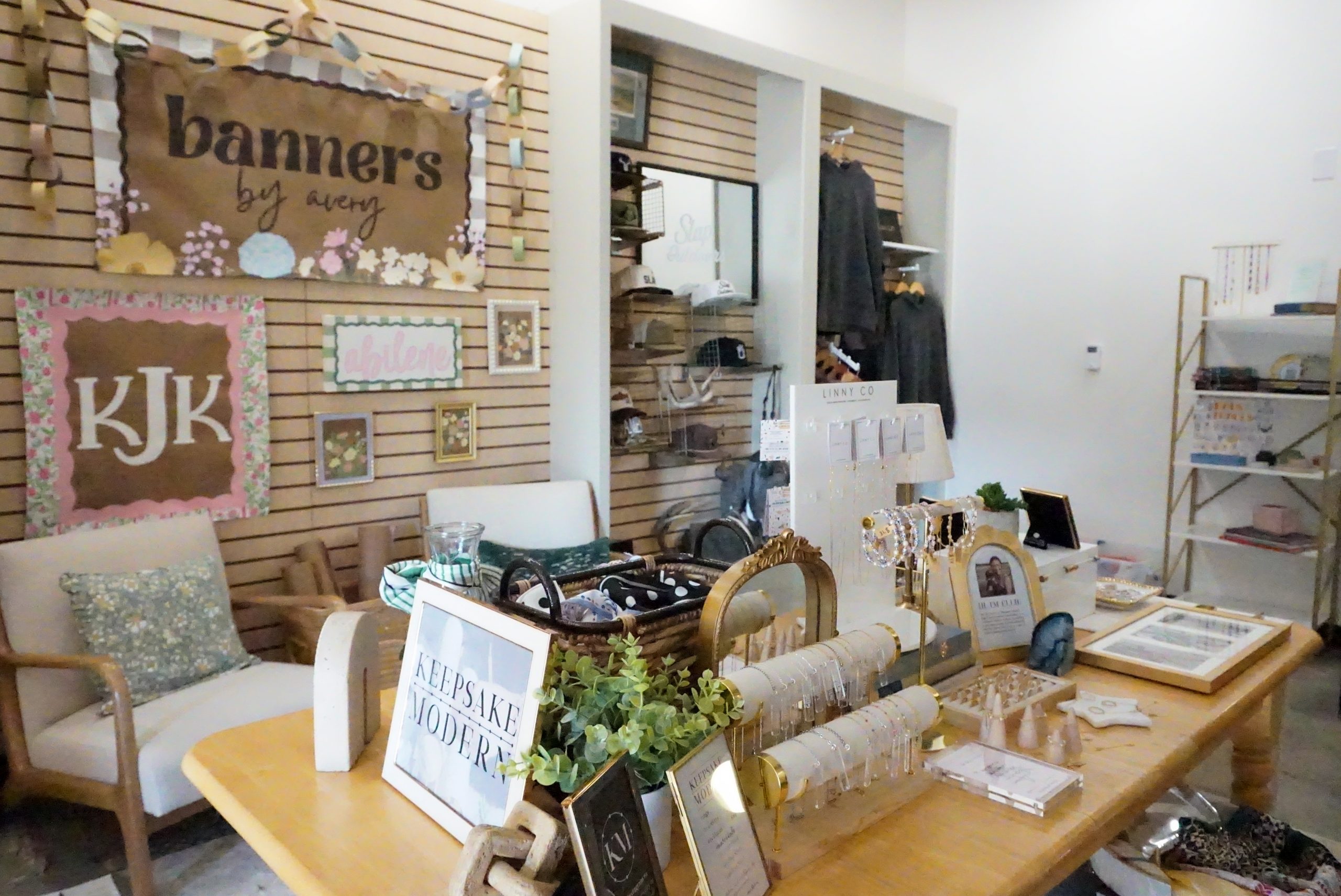The Collective launches, showcases student-run businesses - The Optimist